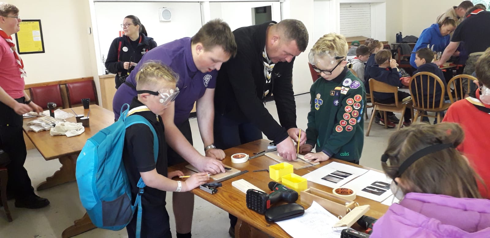 Cub DIY Badge Day - Hessle Scout Group